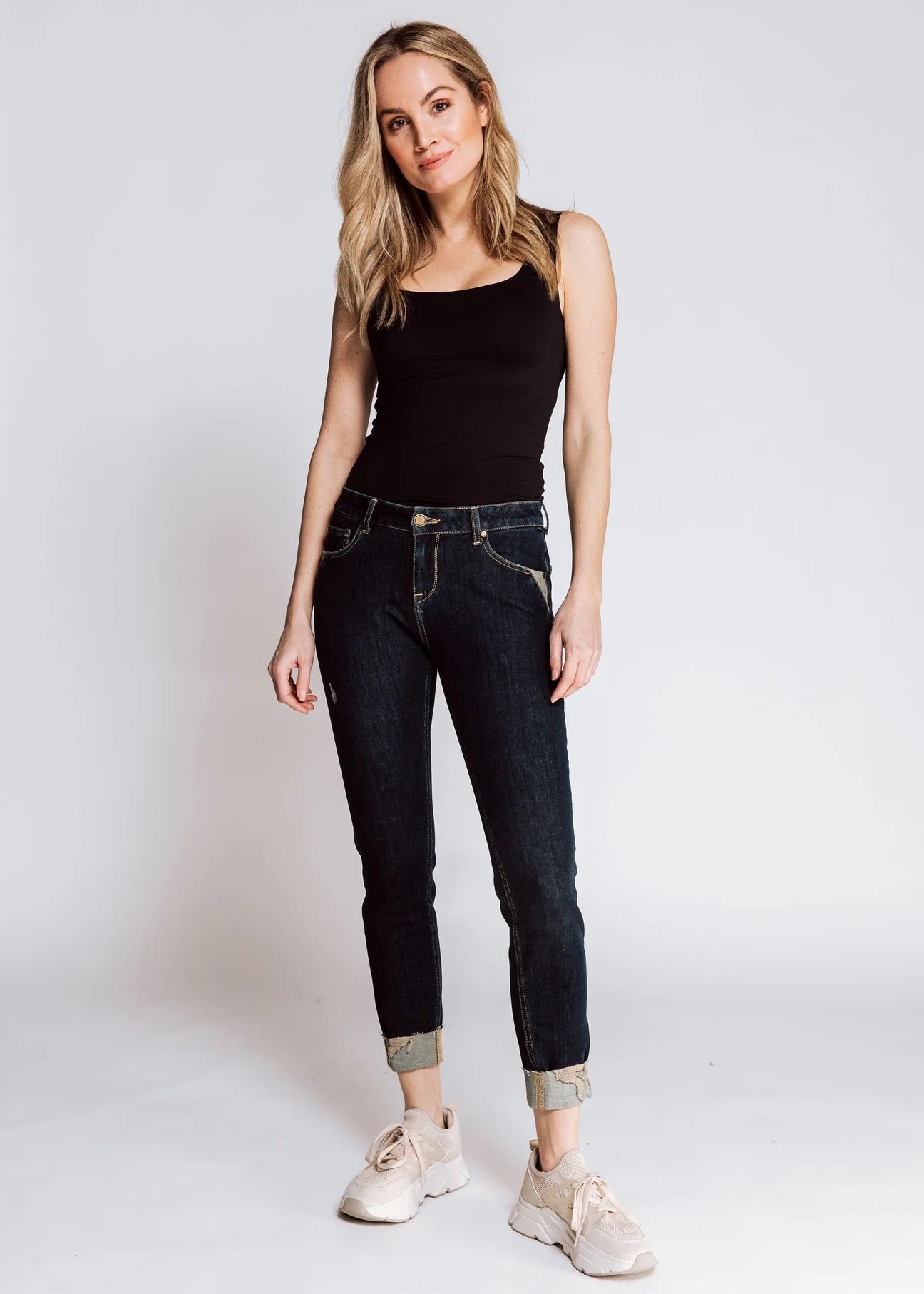 Zhrill Nova Blue Jean – Darcy Boutique